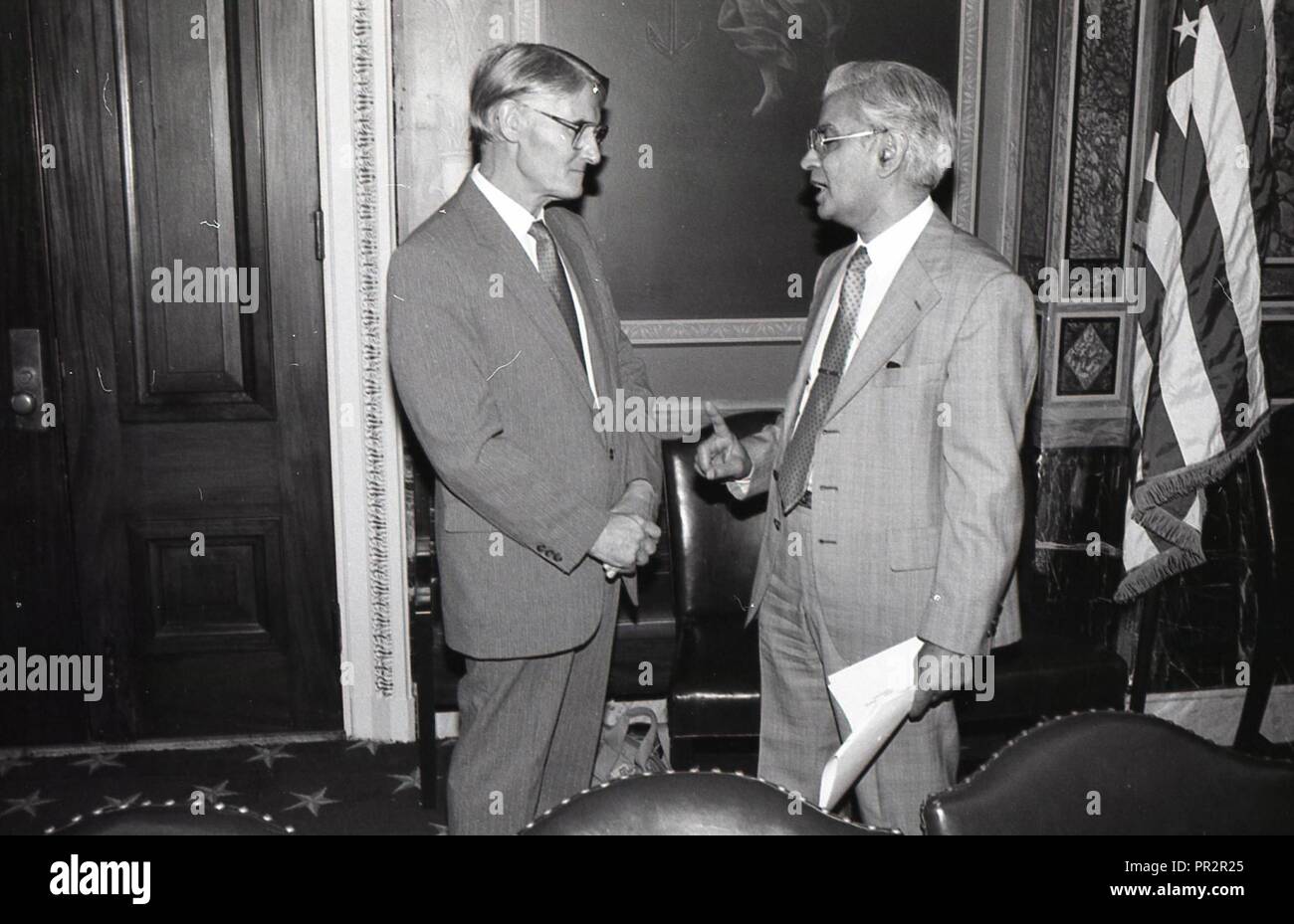 TWO MEN ARE HAVING A CONVERSATION Stock Photo - Alamy