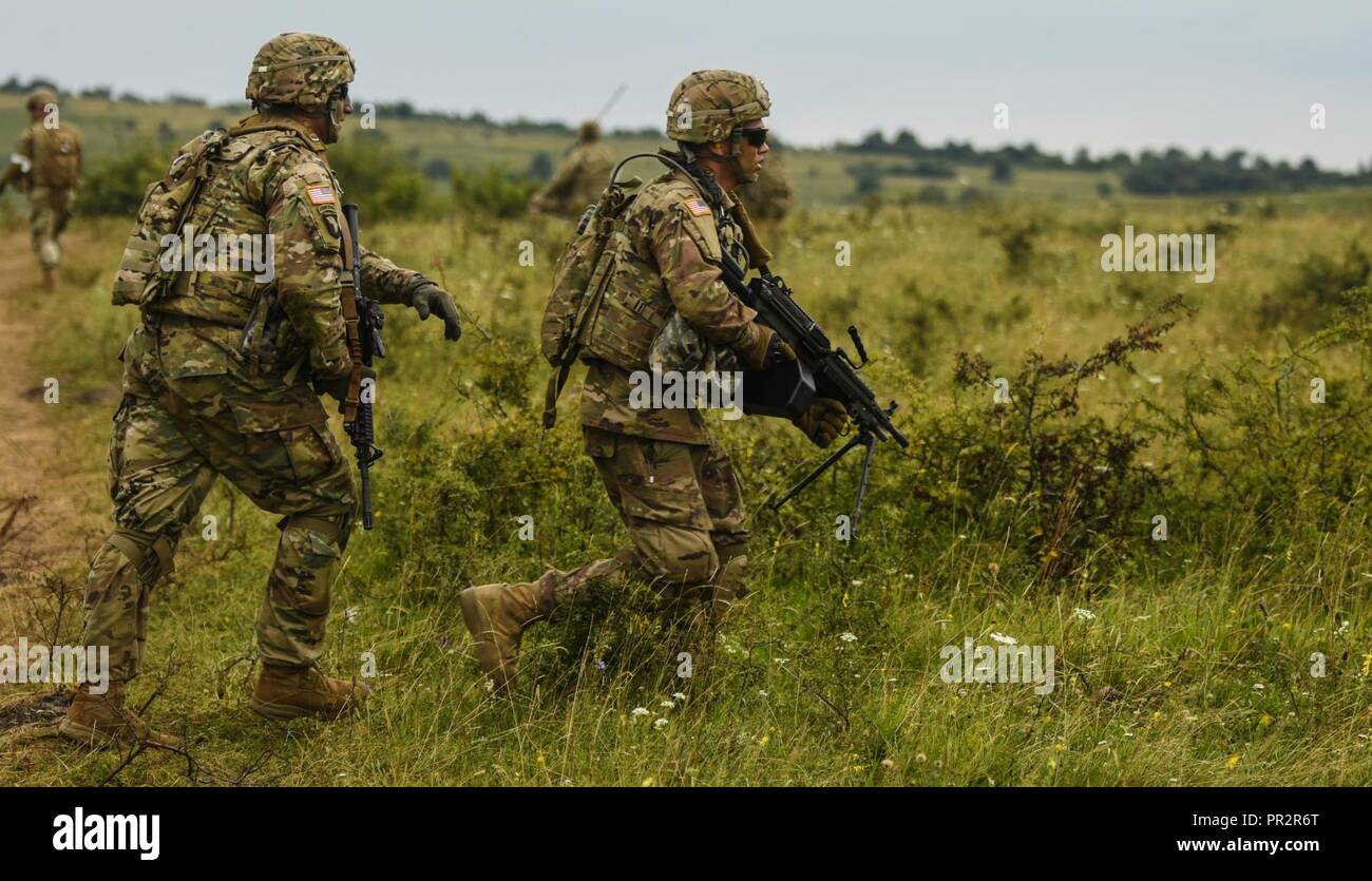 143rd infantry battalion airborne hi-res stock photography and images ...