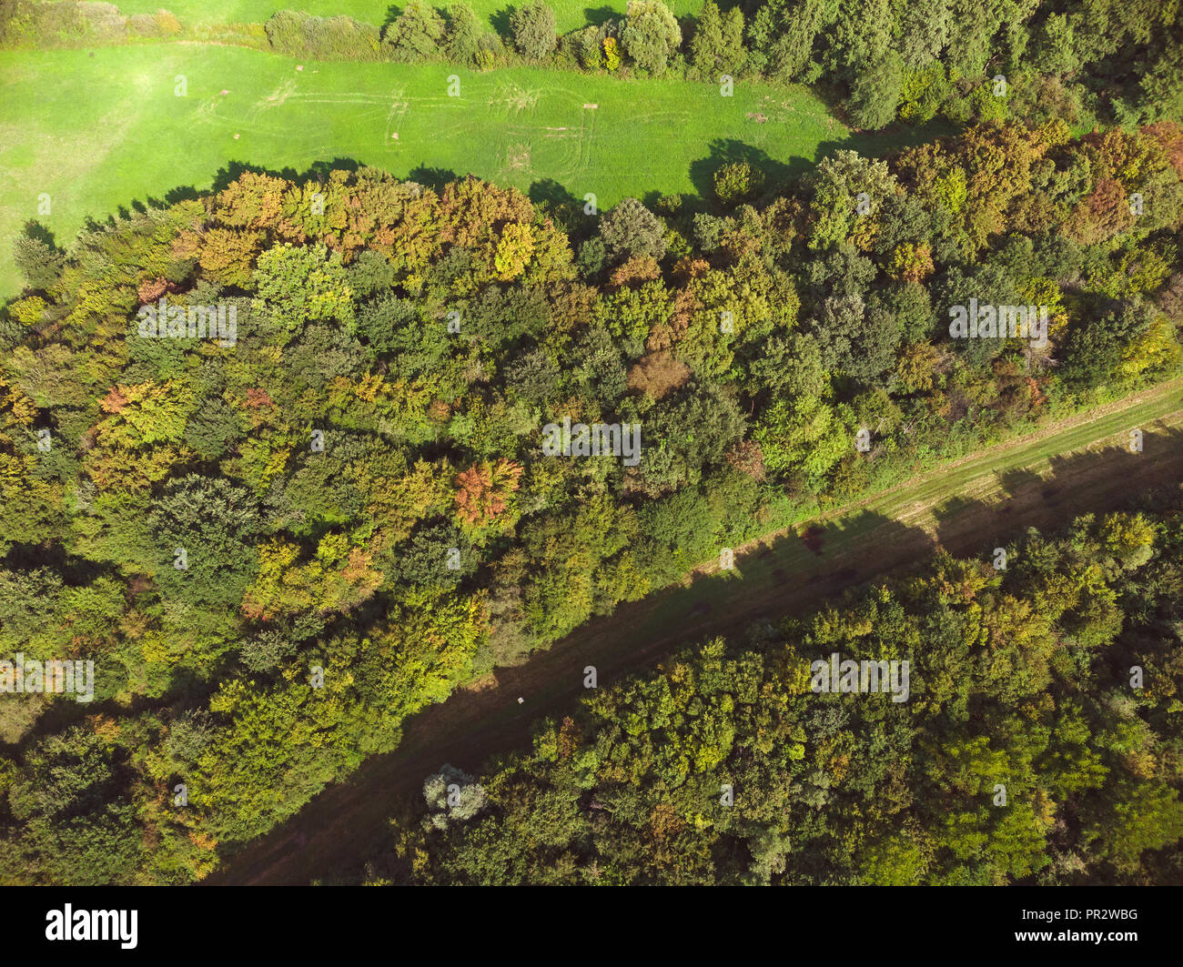 Aerial view footage drone flying hi-res stock photography and images ...