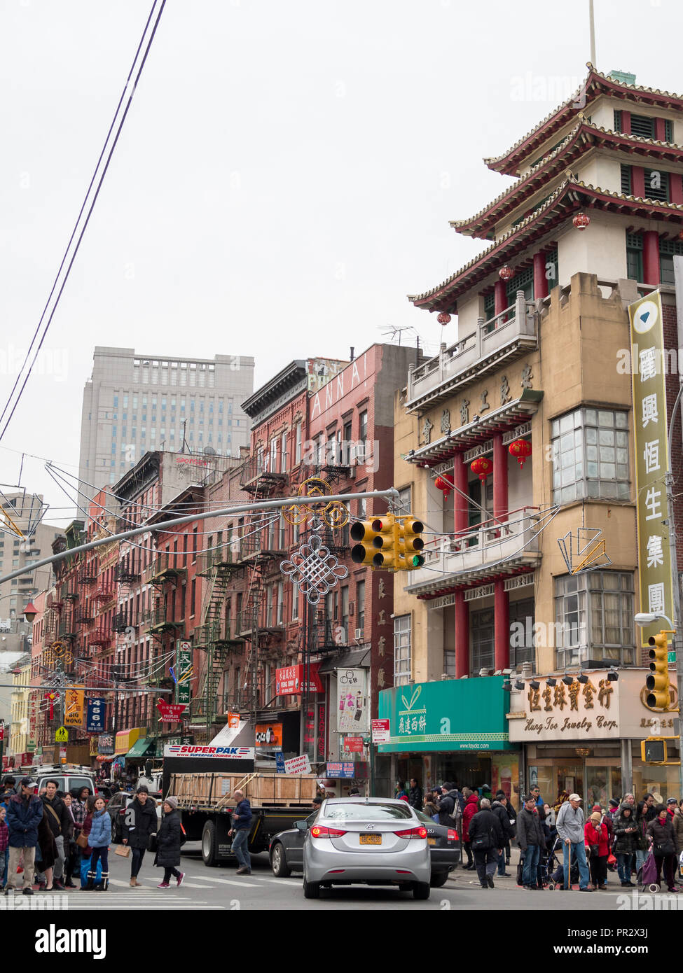 Manhattan Chinatown street Stock Photo - Alamy