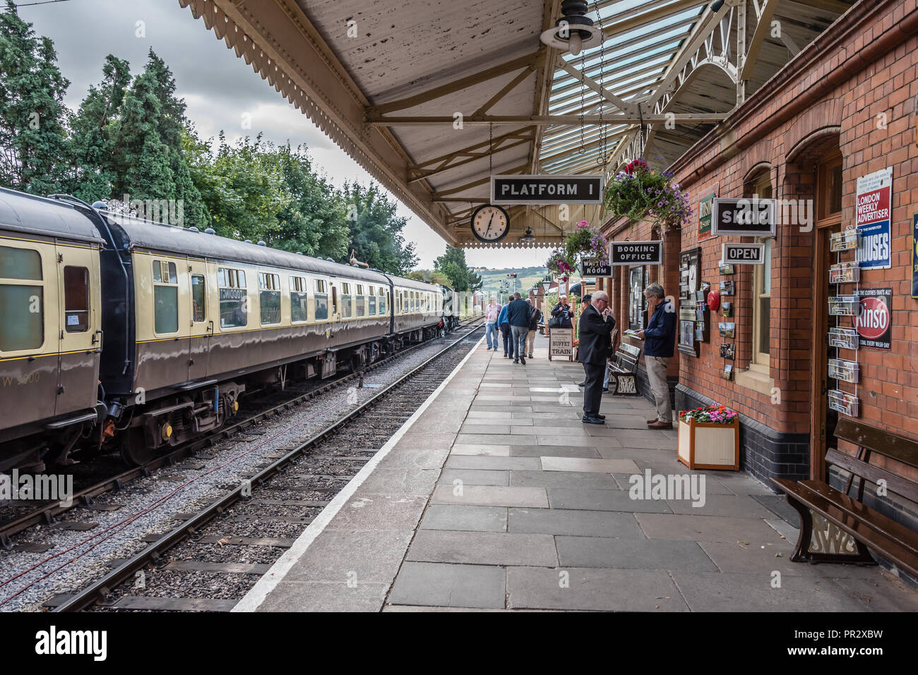 Gloucester warwick railway hi-res stock photography and images - Alamy