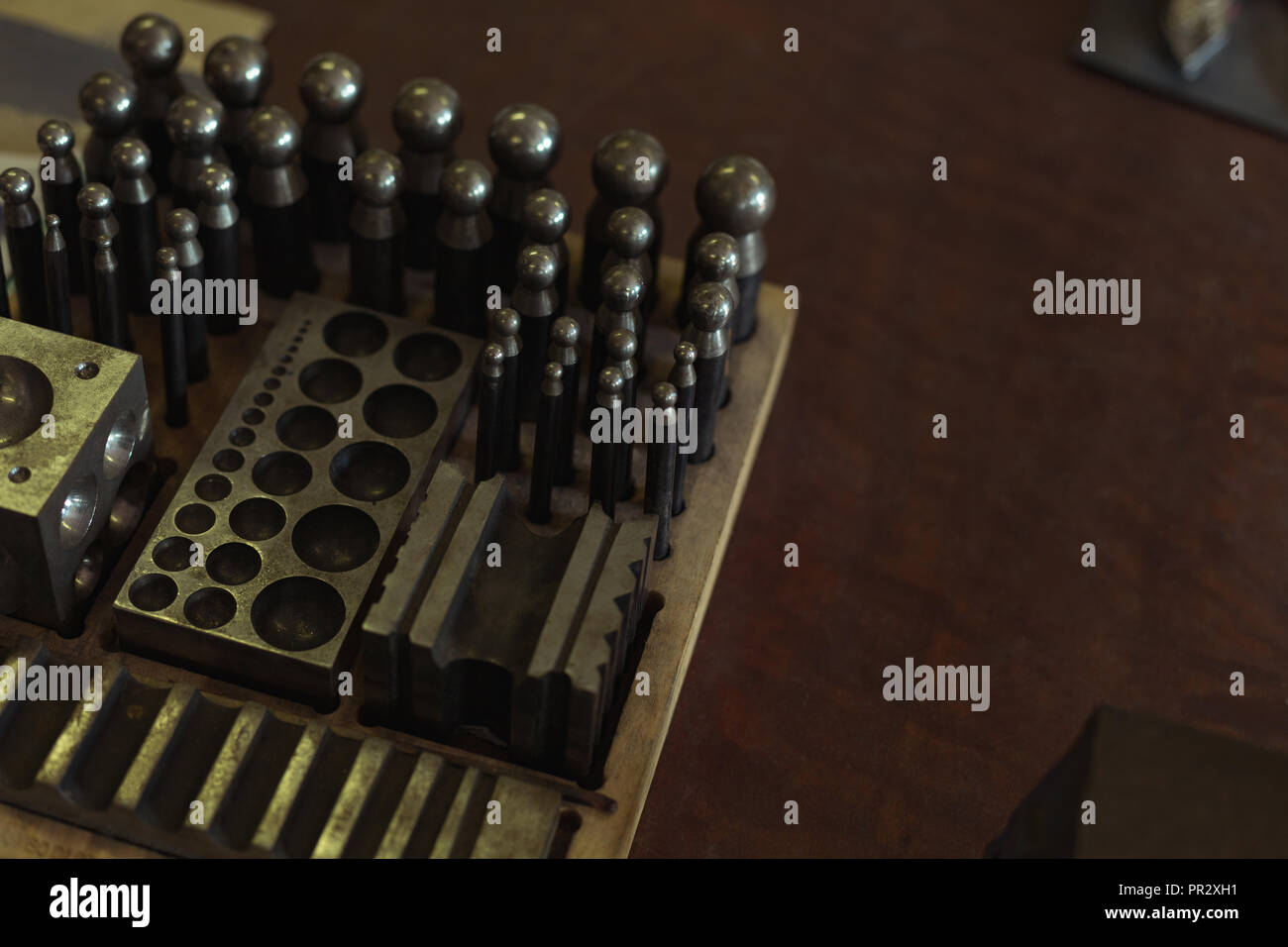 Stand with tools hi-res stock photography and images - Alamy