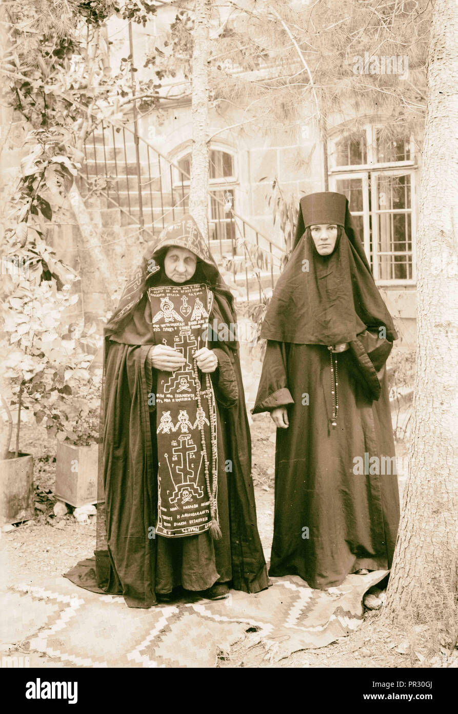 Priestesses hi-res stock photography and images - Alamy