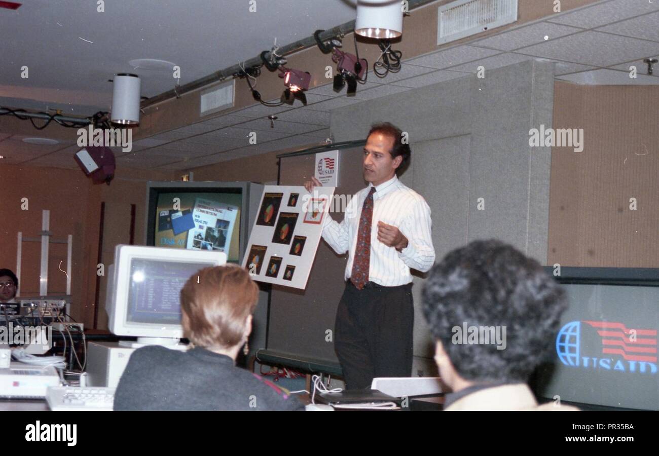 Miscellaneous photos of people training - Workshop Stock Photo - Alamy