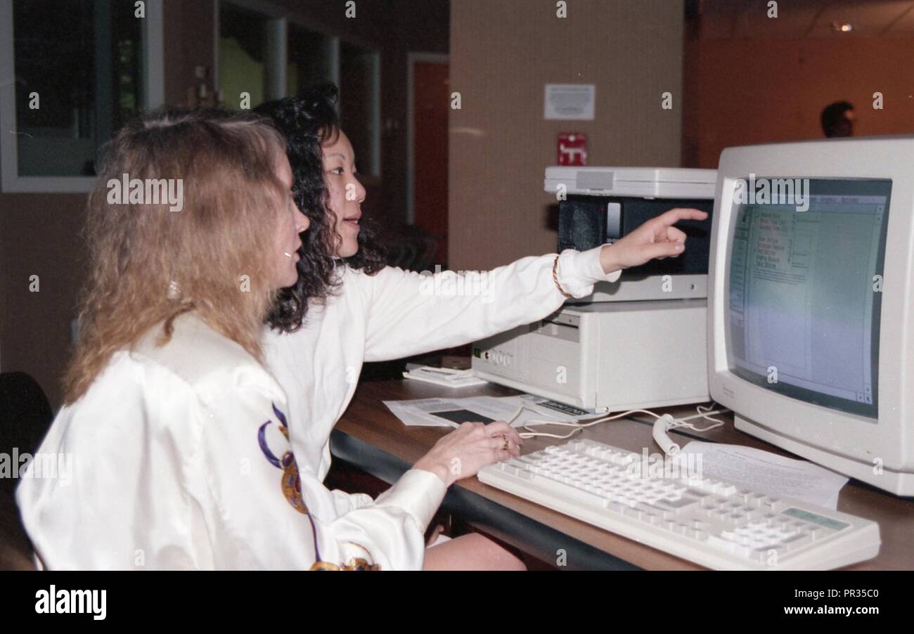 Miscellaneous photos of people training - Workshop Stock Photo - Alamy