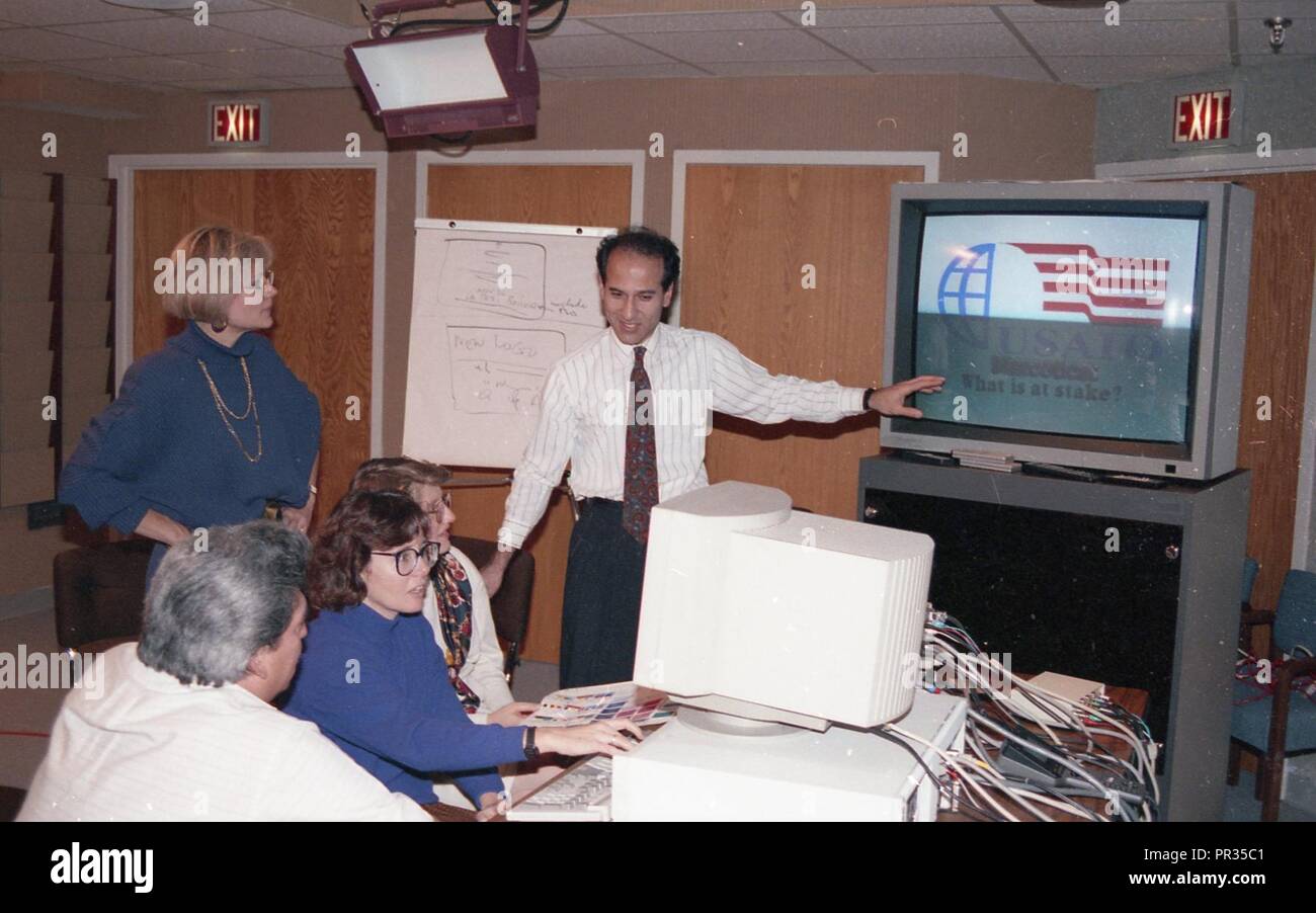Miscellaneous photos of people training - Workshop Stock Photo - Alamy