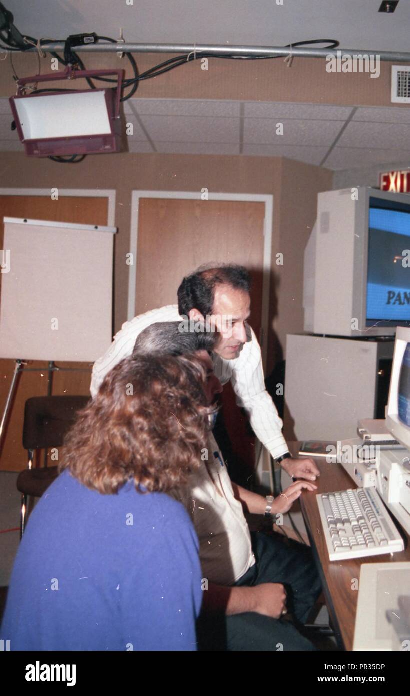 Miscellaneous photos of people training - Workshop Stock Photo - Alamy