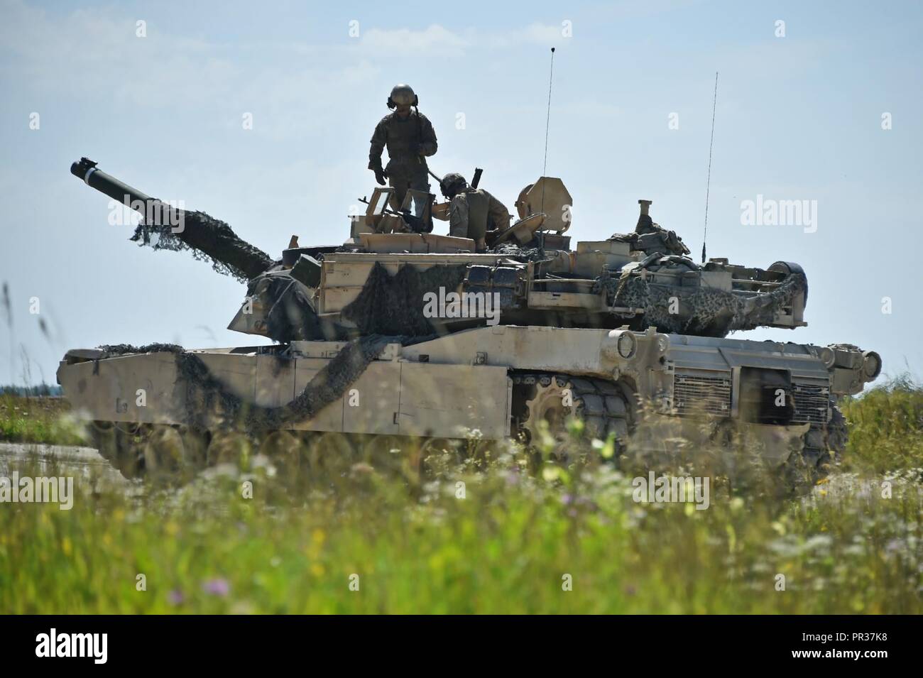 U.S. Soldiers with Aggressor Company, 1st Battalion, 68th Armor ...