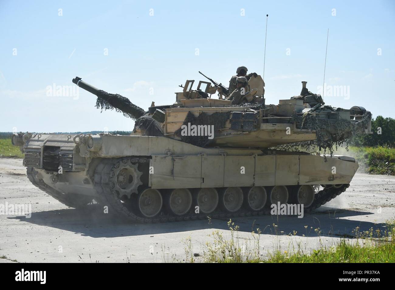U.S. Soldiers with Aggressor Company, 1st Battalion, 68th Armor ...