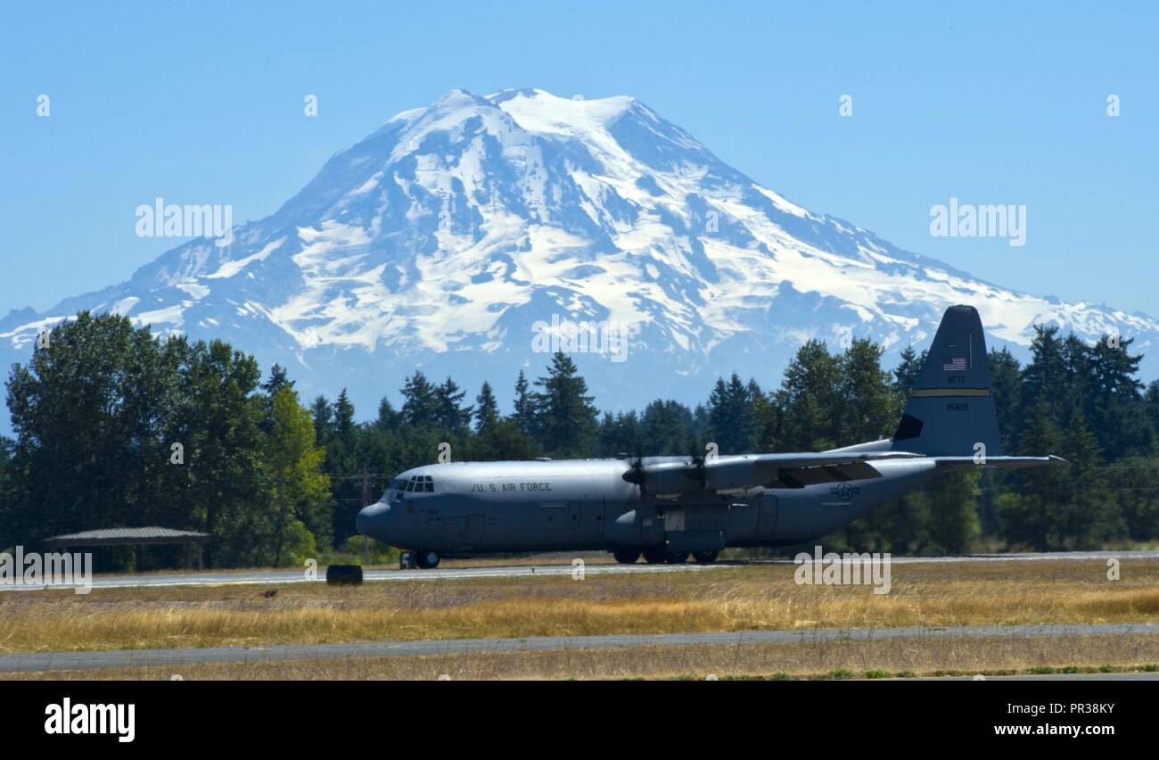 314th airlift wing hi-res stock photography and images - Alamy