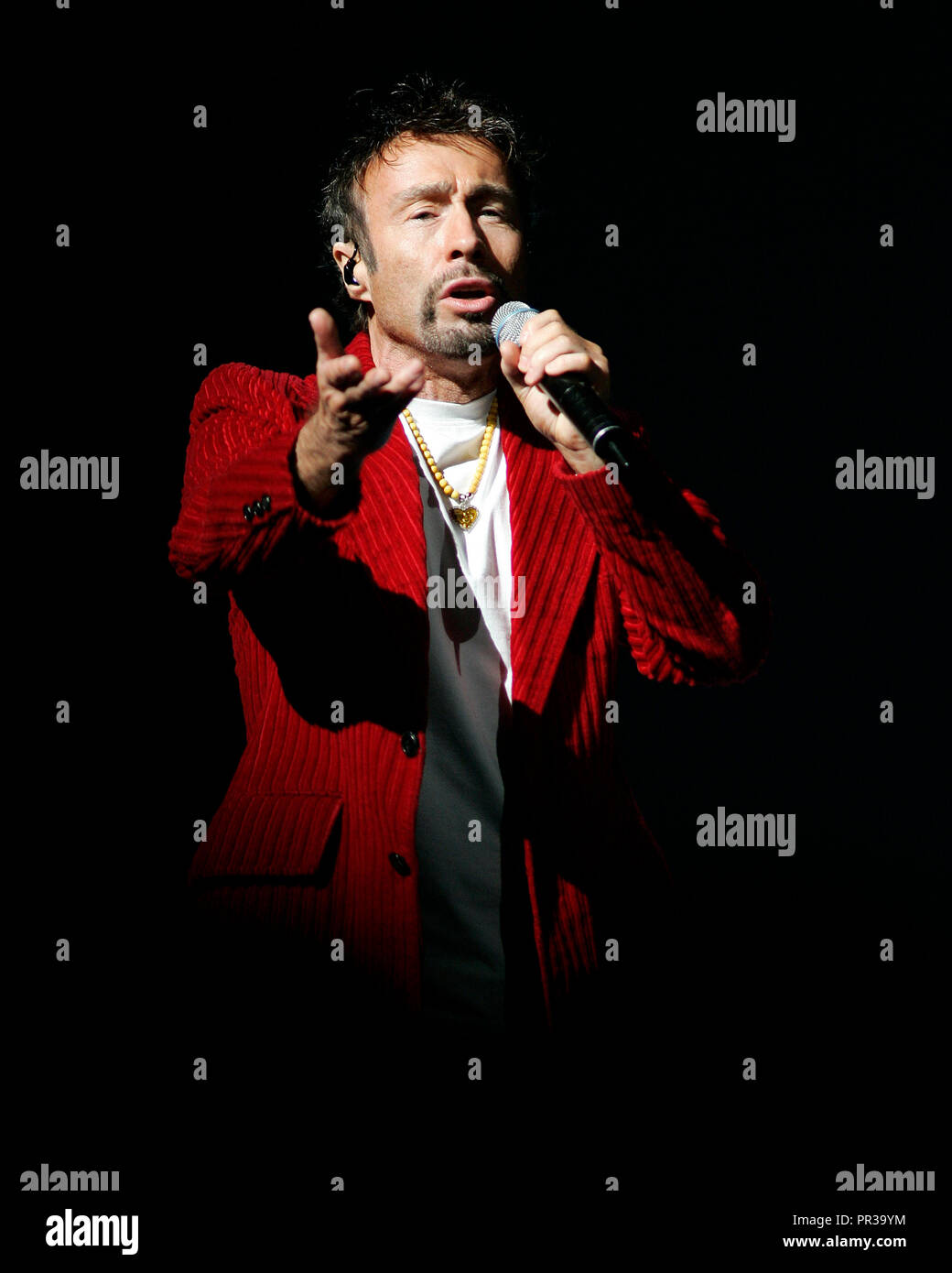 Paul Rodgers Queen Paul Rodgers High Resolution Stock Photography and ...