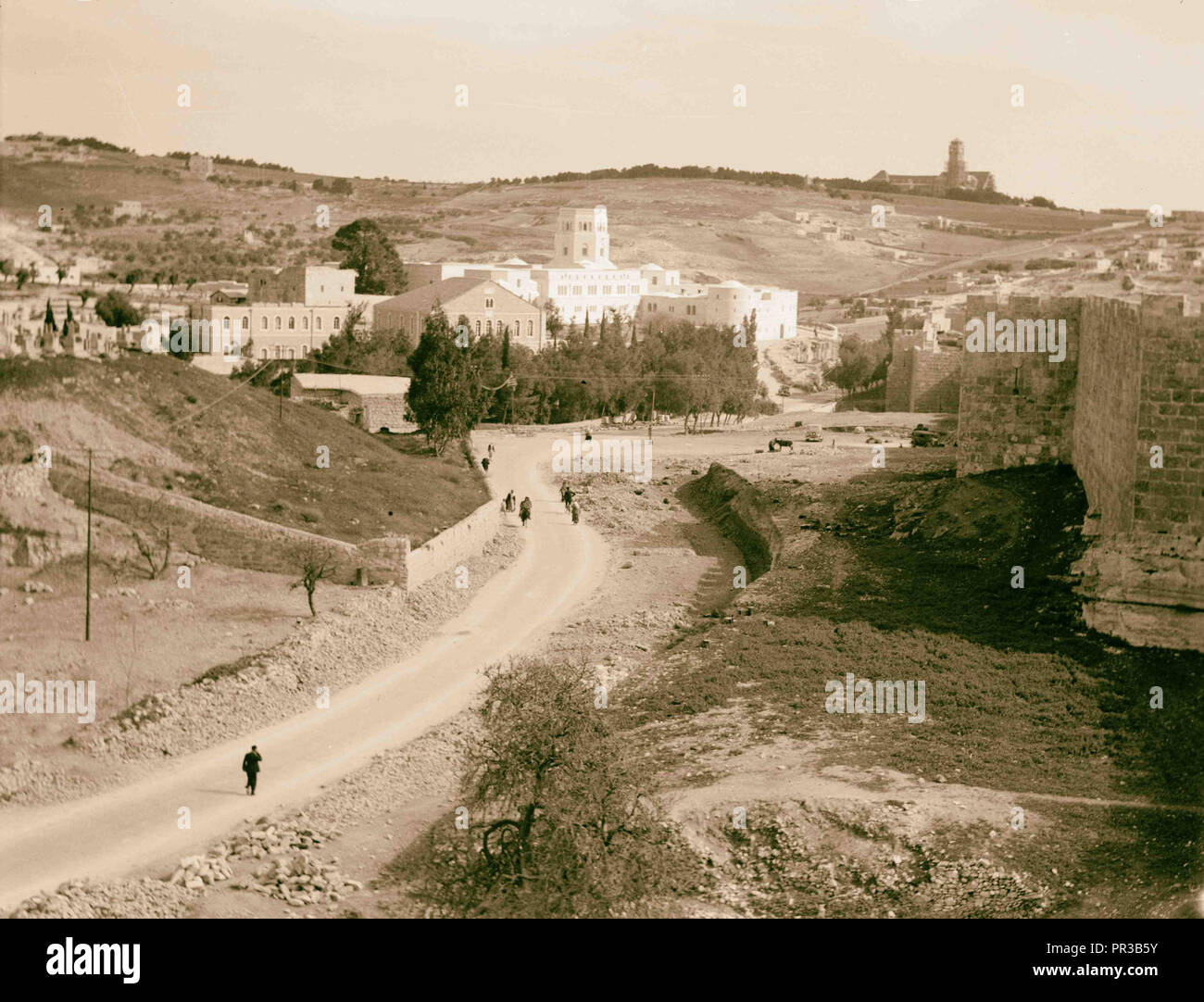Clearing around city wall. Widening of road along N. city wall, 1936 ...
