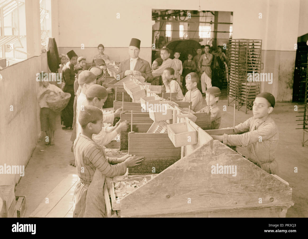 Arab factories & general improvements in Nablus, Match factory. Boys at ...