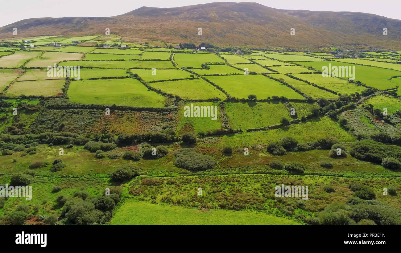 Typical irish landscape hi-res stock photography and images - Alamy