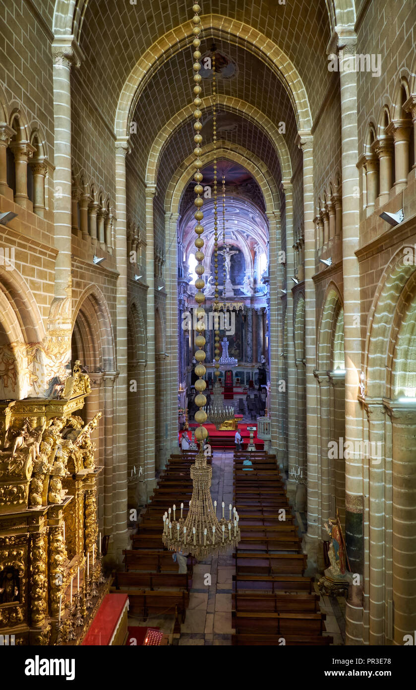 EVORA, PORTUGAL - JULY 01, 2016: The central nave of the Cathedral of ...