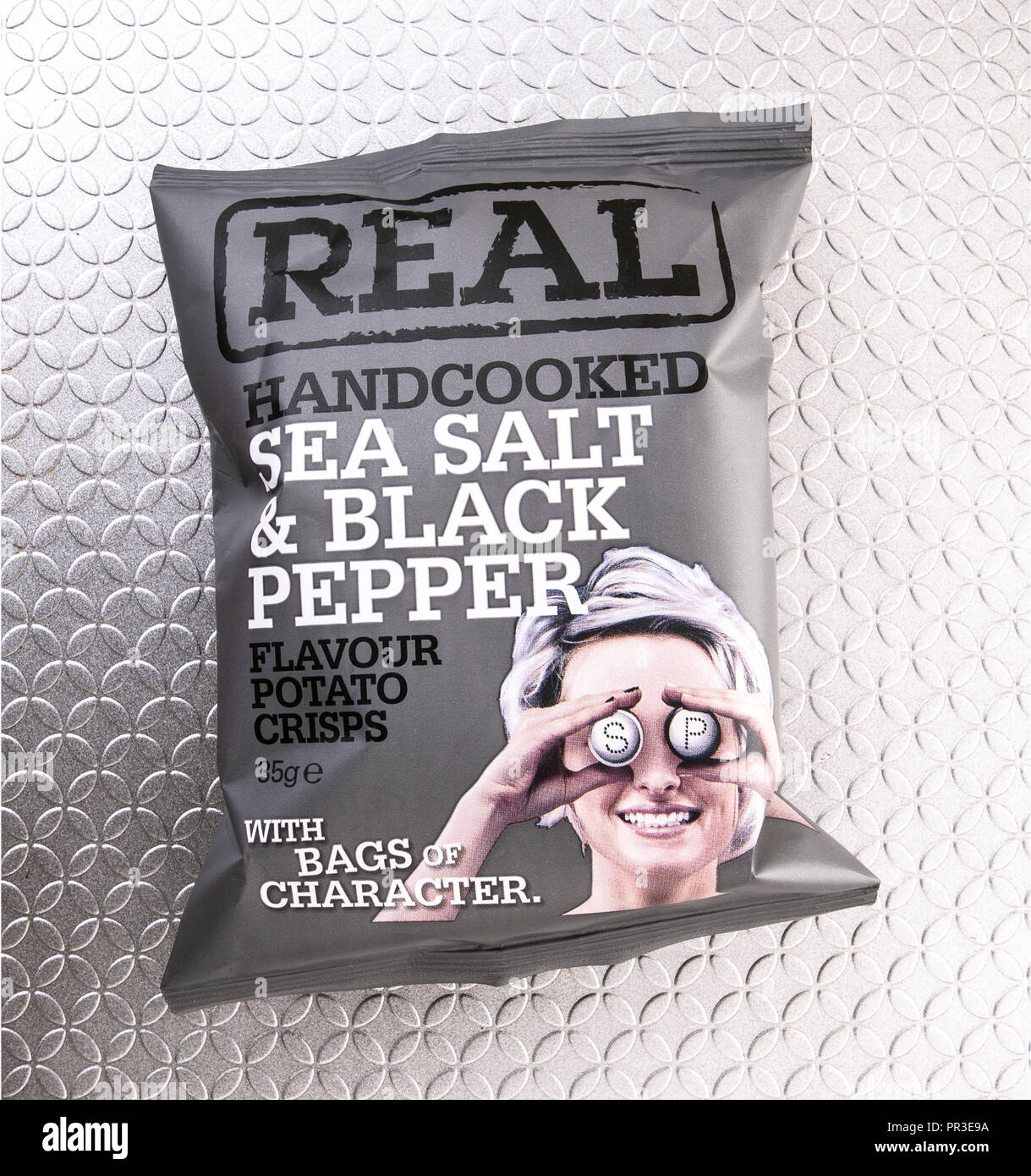 Potato crisps chips packet hi-res stock photography and images - Alamy