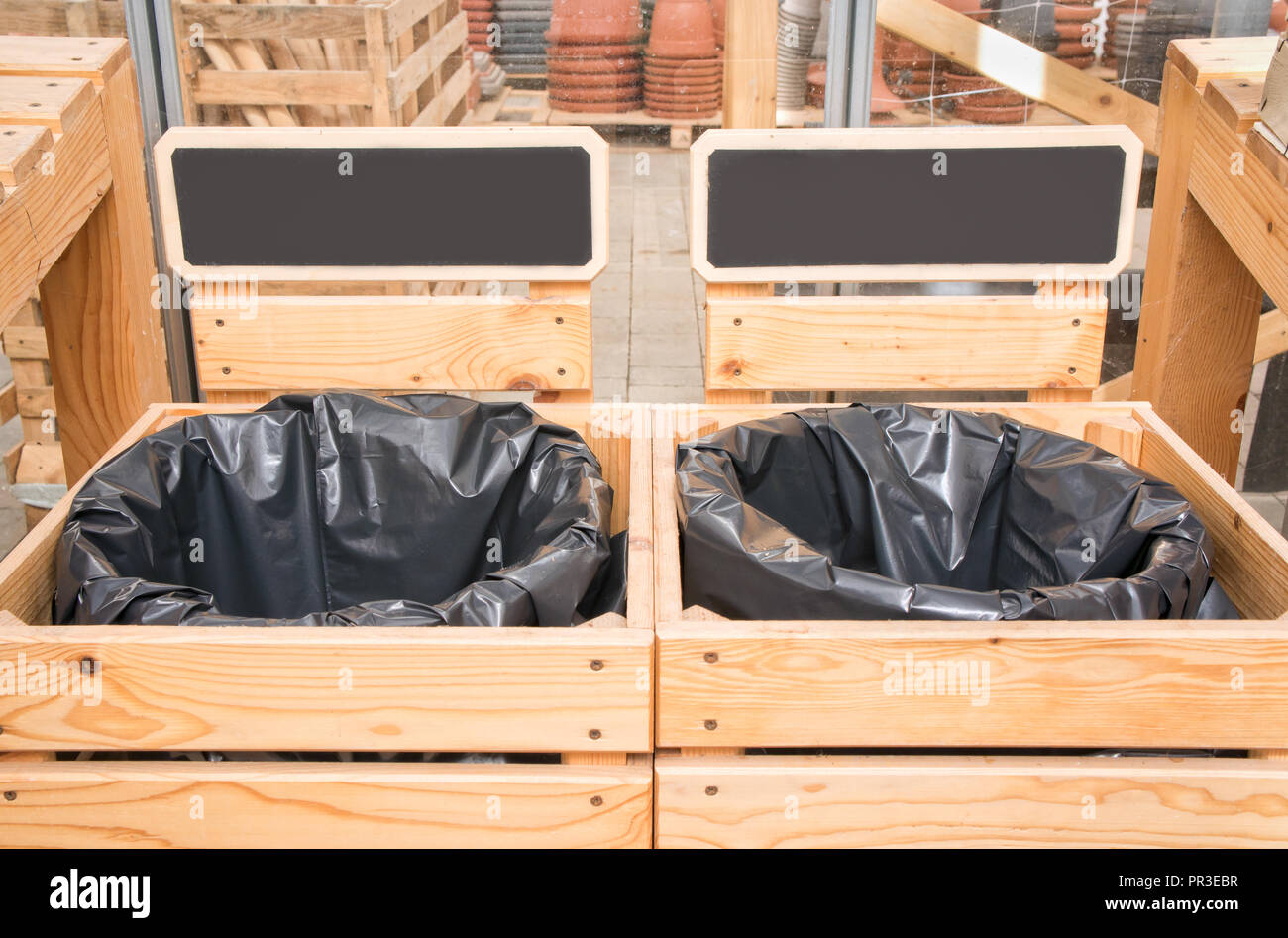 Recycle containers hi-res stock photography and images - Alamy