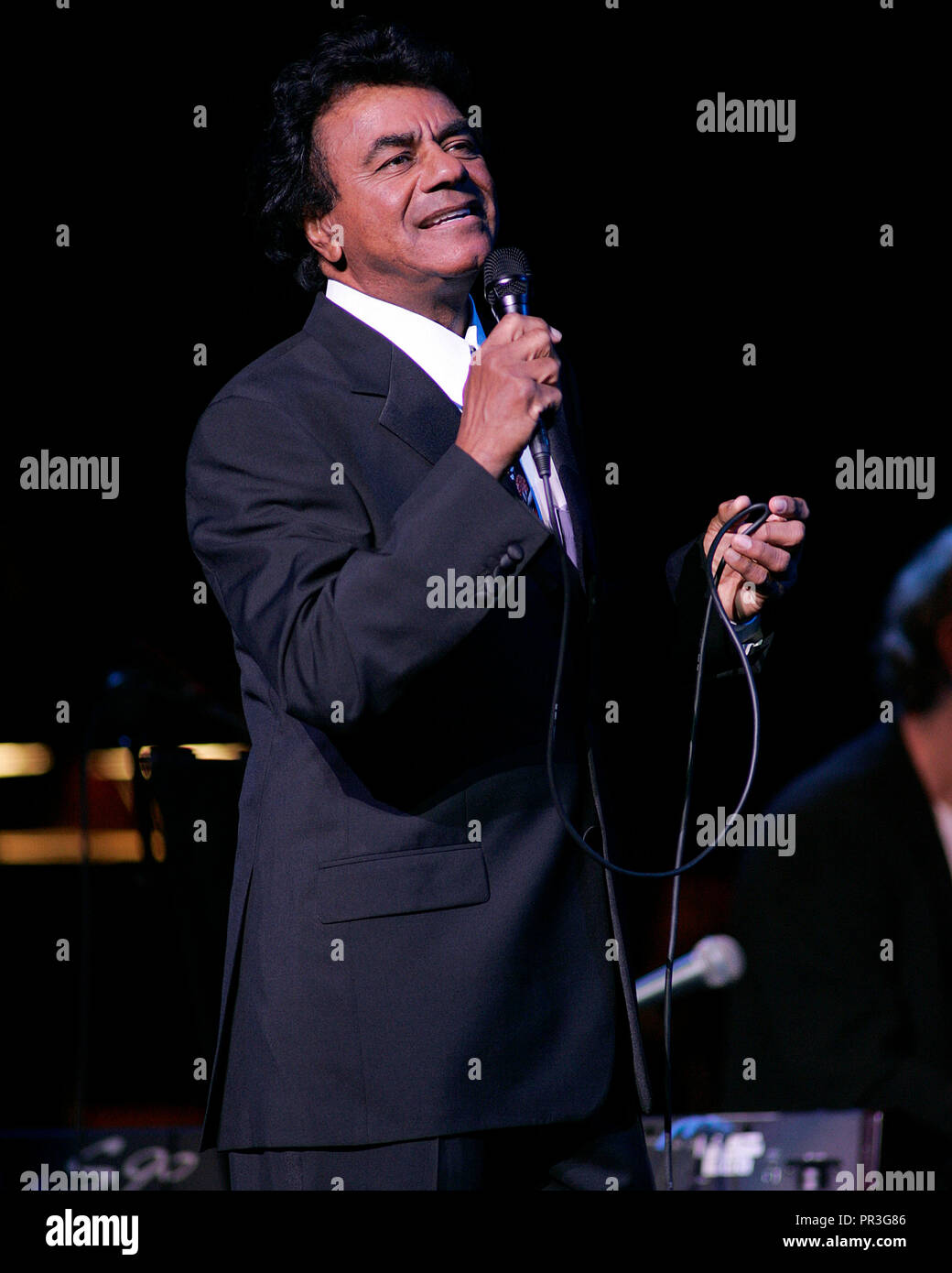 Grammy lifetime achievement award hi-res stock photography and images ...