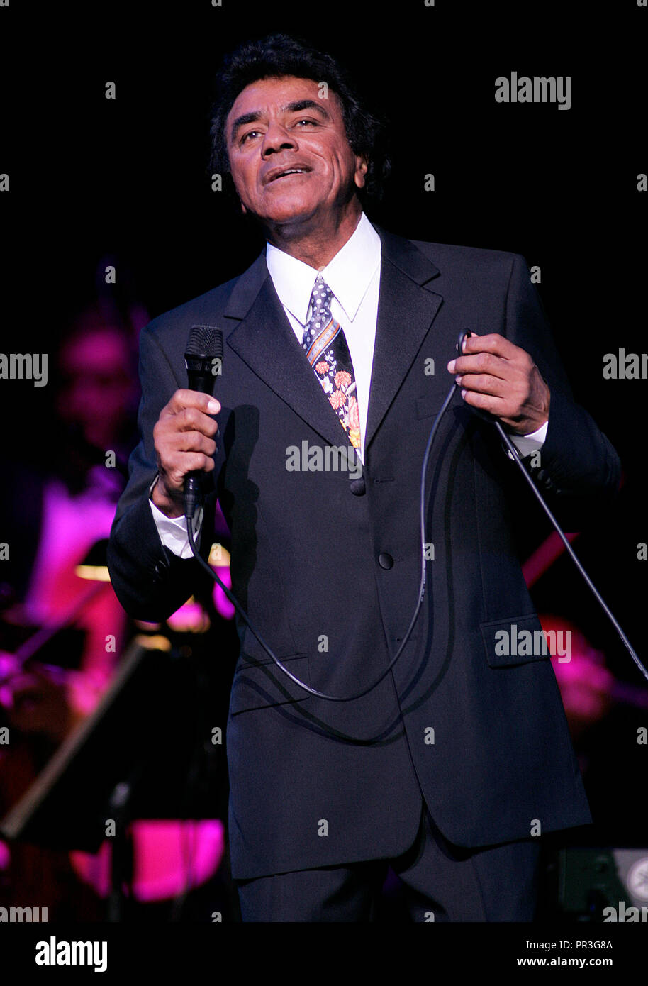 Grammy lifetime achievement award hi-res stock photography and images ...
