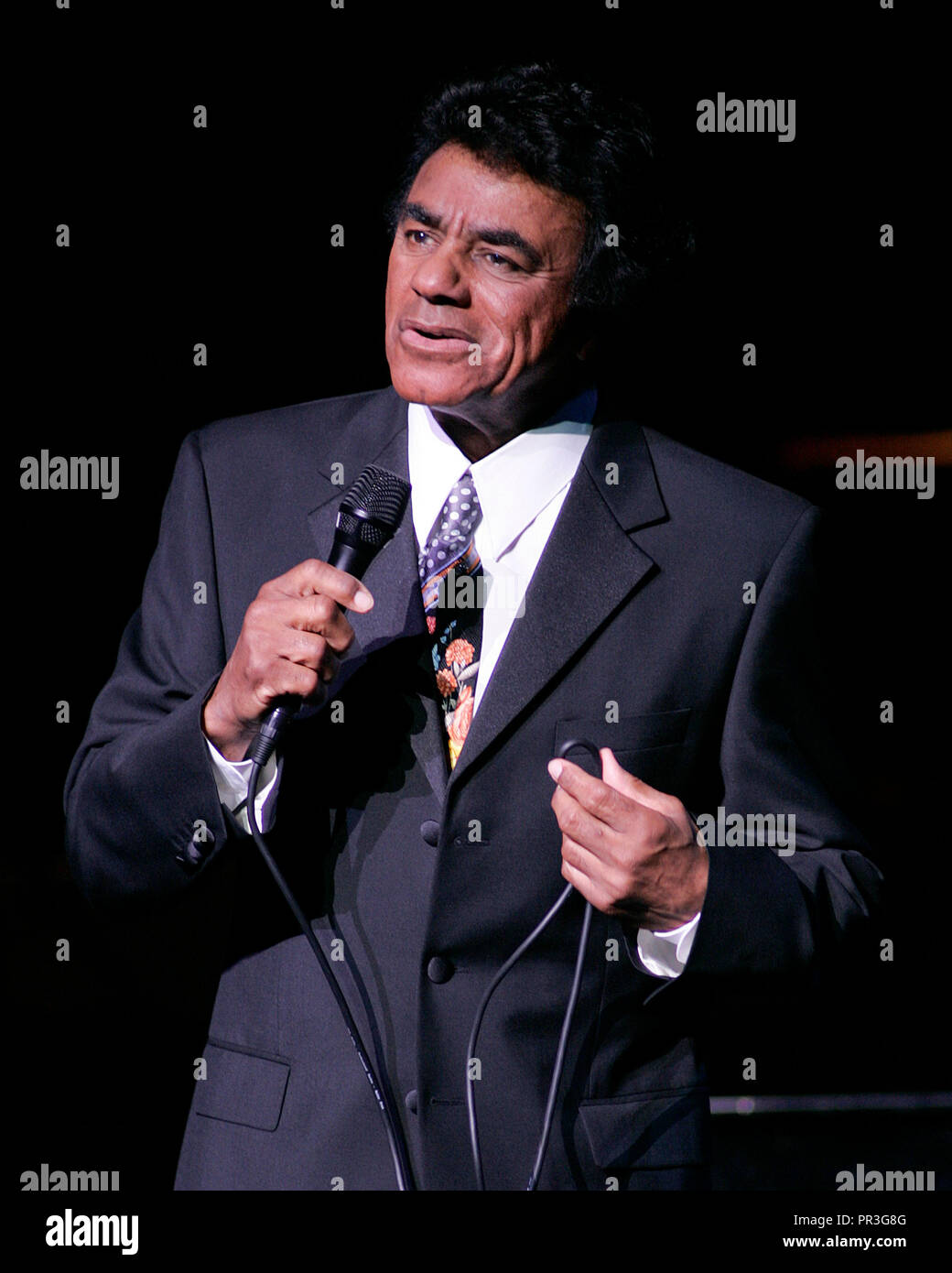 Grammy lifetime achievement award hi-res stock photography and images ...