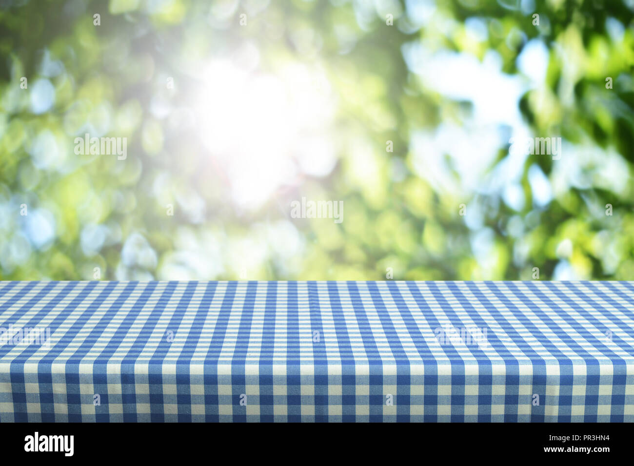 Empty table background Stock Photo - Alamy