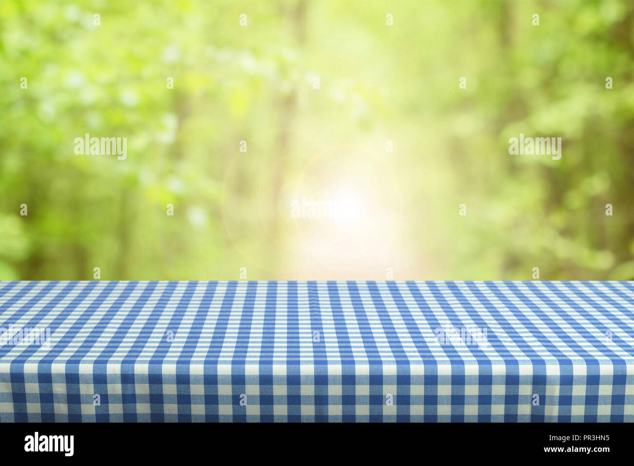 Empty table background Stock Photo - Alamy
