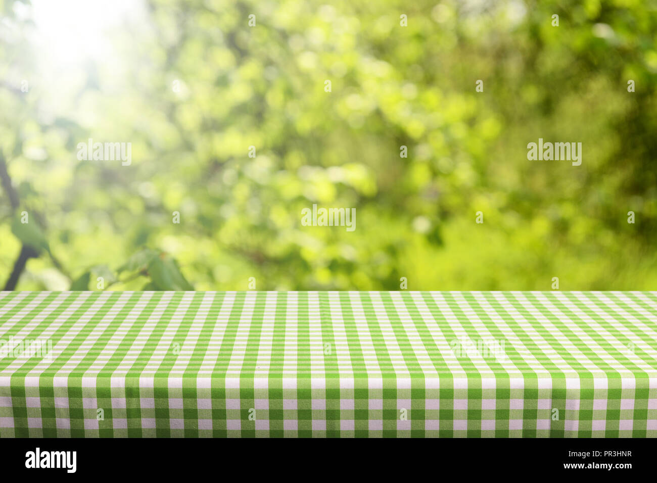 Empty table background Stock Photo - Alamy