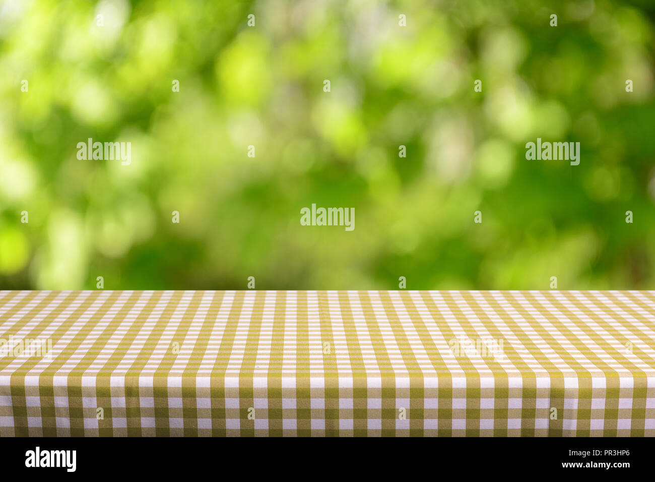 Empty table background Stock Photo - Alamy