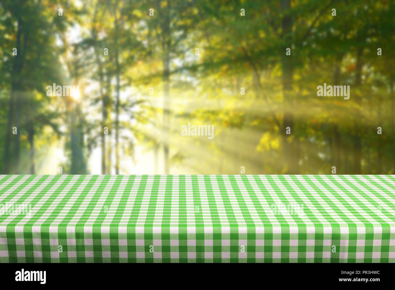 Empty table background Stock Photo - Alamy