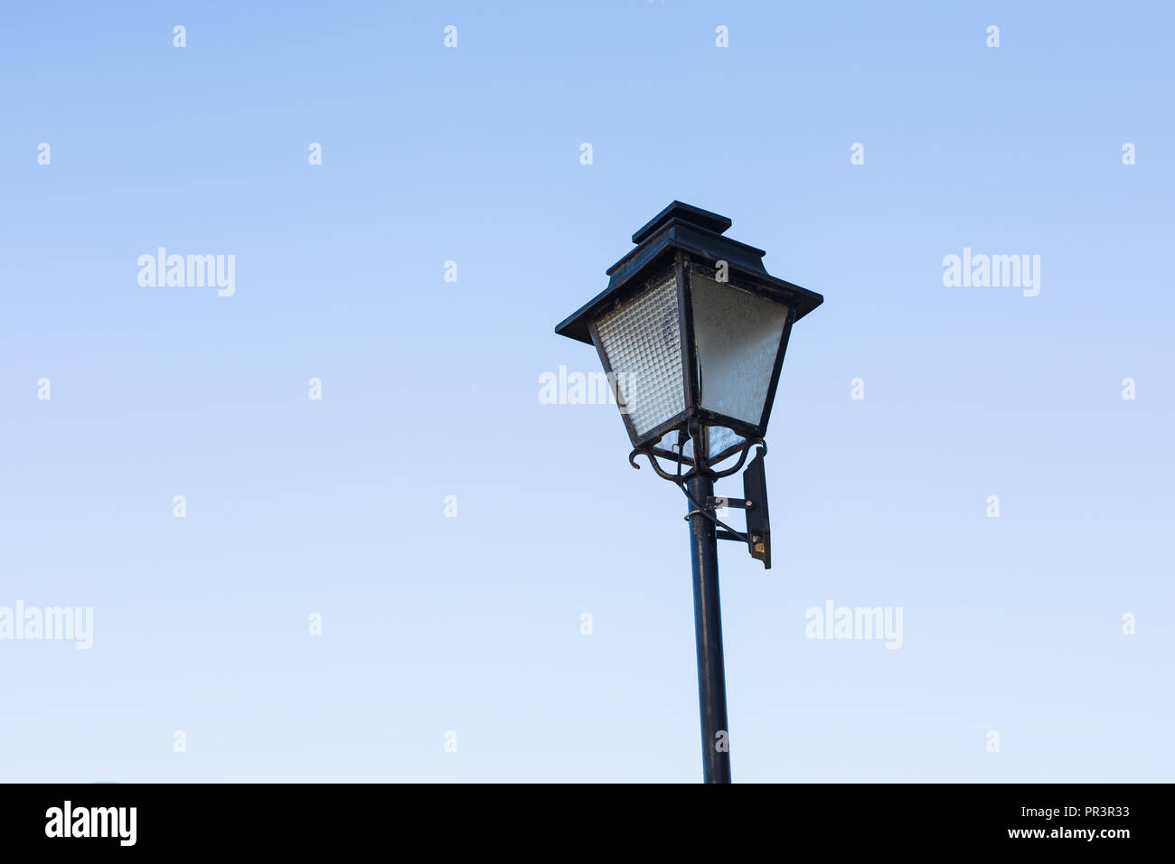 Street lamp outdoor. Old Fashioned Street Light Stock Photo - Alamy