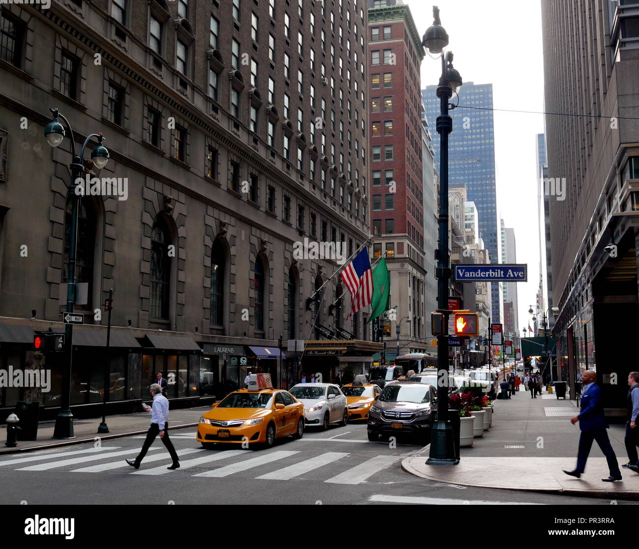 Street in Manhattan, New York Stock Photo - Alamy