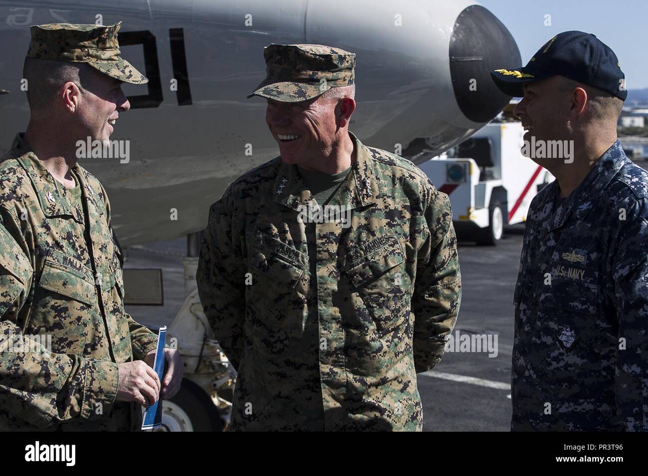 Col tye r wallace hi-res stock photography and images - Alamy