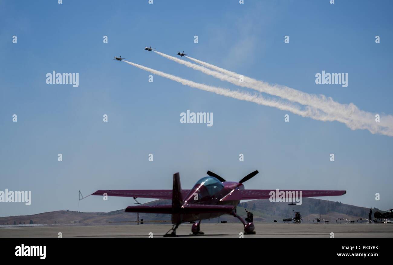 The U.S. Air Force Aerial Demonstration Squadron, the Thunderbirds ...