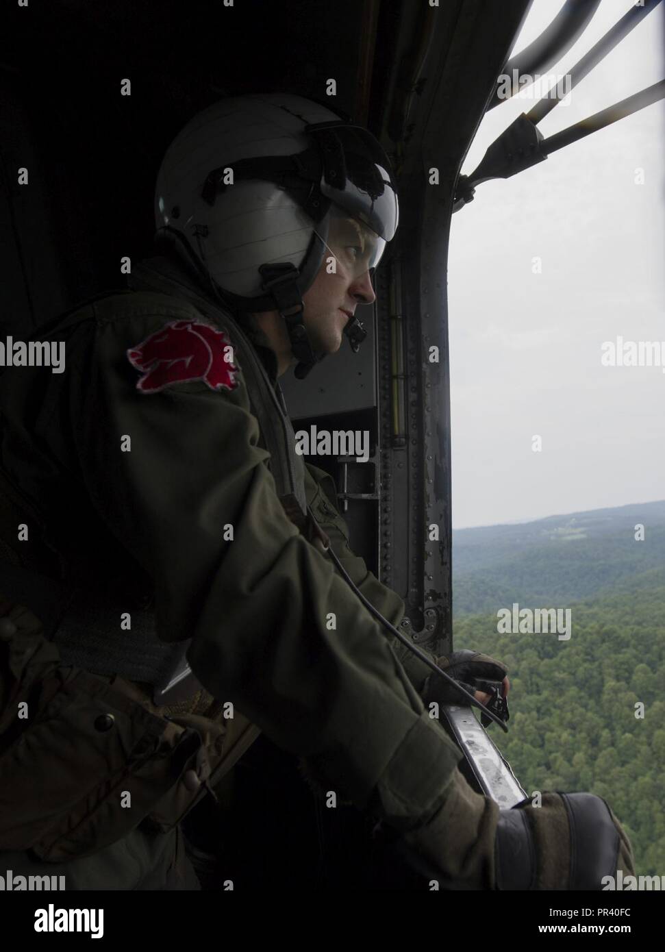 DAWSON, W. Va. (July 27, 2017) Naval Aircrewman (Helicopter) 1st Class ...