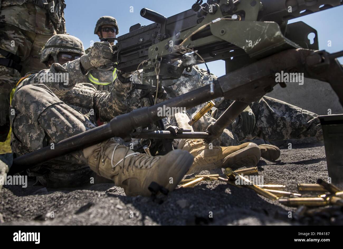 U.S. Army Reserve military police Soldiers from the 200th Military ...