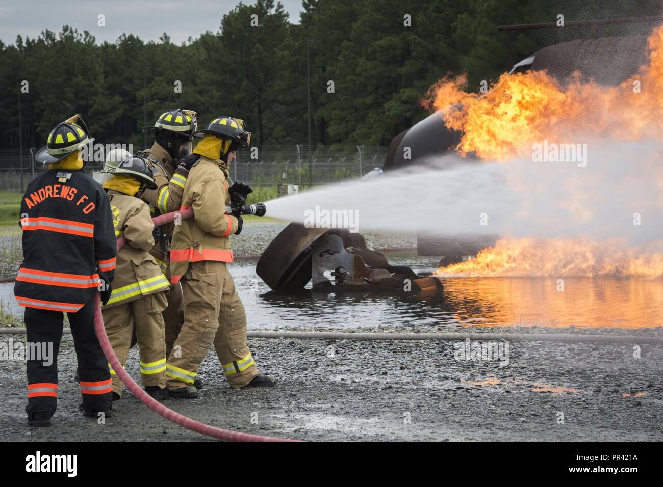 Joint Base Andrews Fire Explorer Academy cadets test hose lines during ...