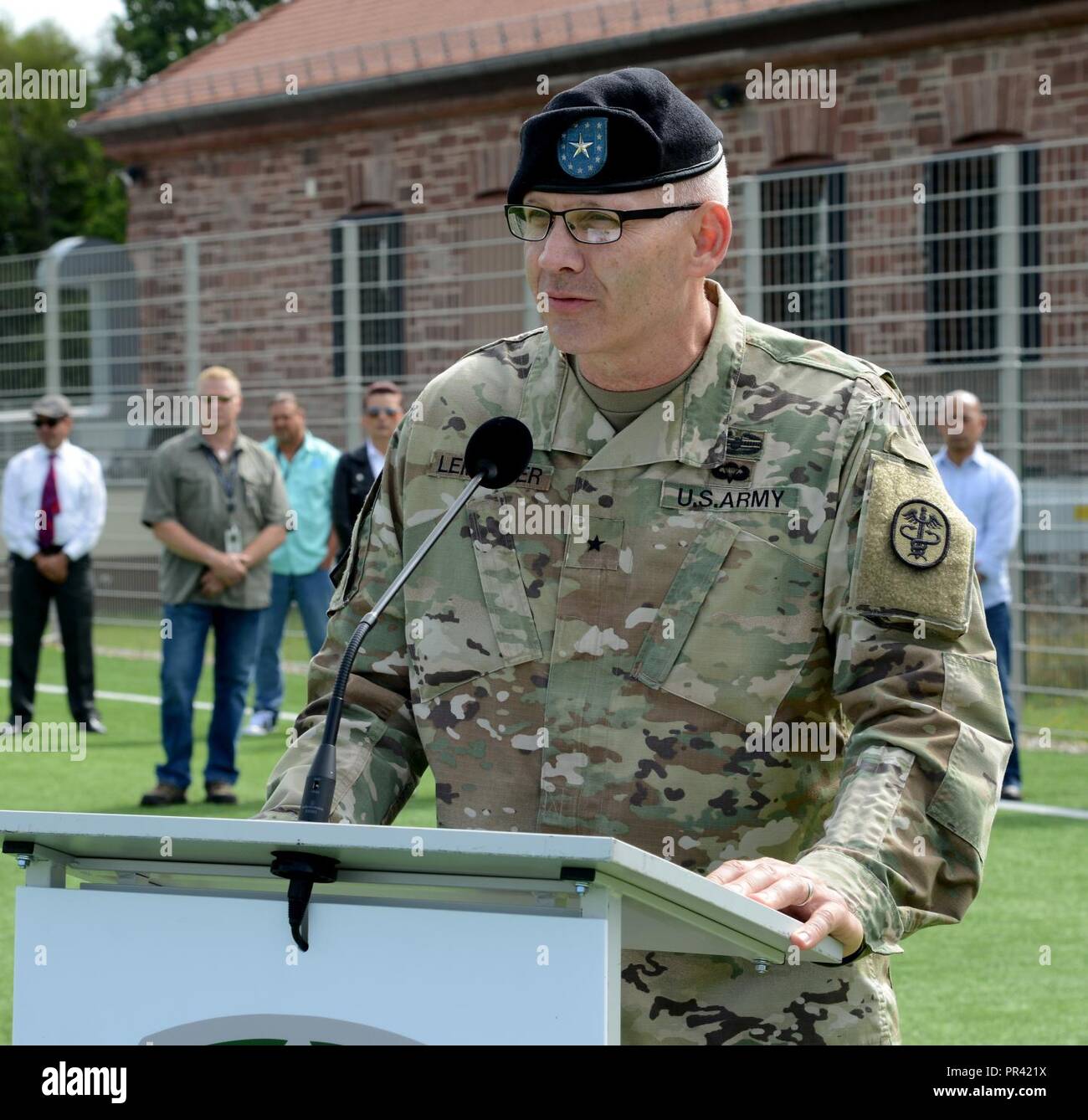 Brig. Gen. Dennis P. LeMaster, commanding general, Regional Health Command Europe, thanks Col ...