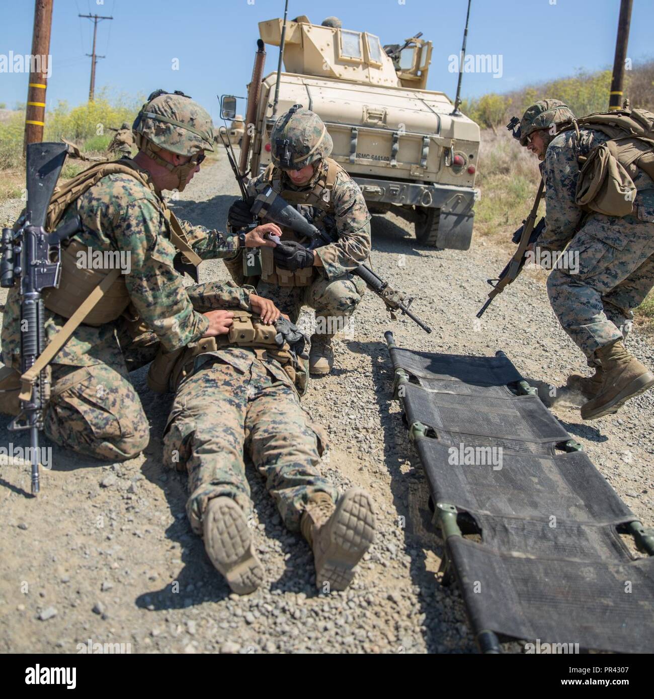 Marines with Combat Service Support Company, I Marine Expeditionary ...