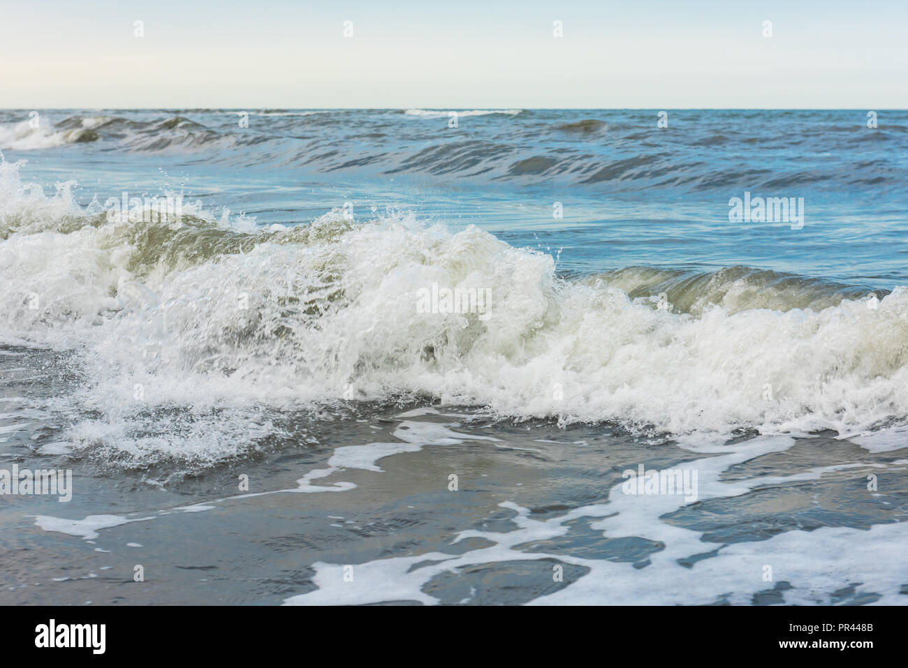 Splash of sea waves Stock Photo - Alamy