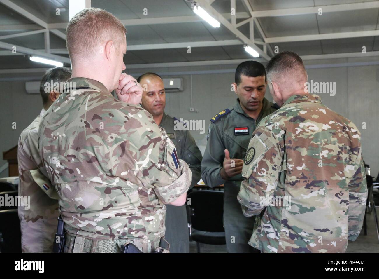 Iraqi medical professionals hi-res stock photography and images - Alamy