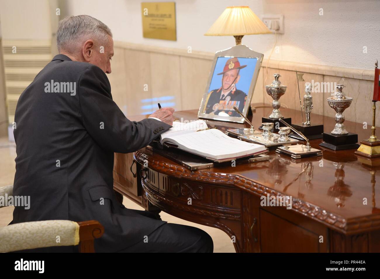 Army battle honours mess building hi-res stock photography and images ...