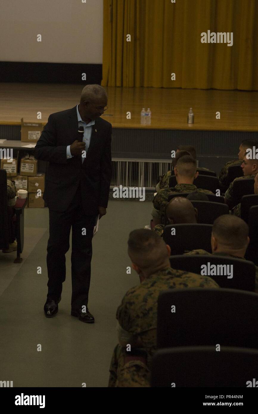 Lt gen ronald bailey hi-res stock photography and images - Alamy