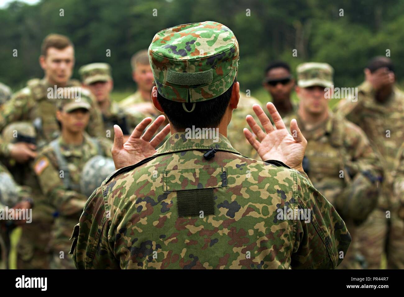 Japanese self defense force soldier guard hi-res stock photography and ...