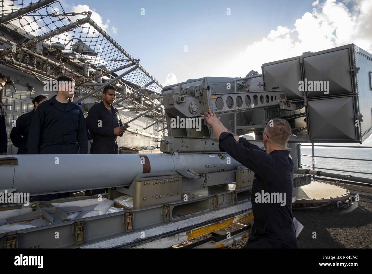 Rim 7p sea sparrow hi-res stock photography and images - Alamy