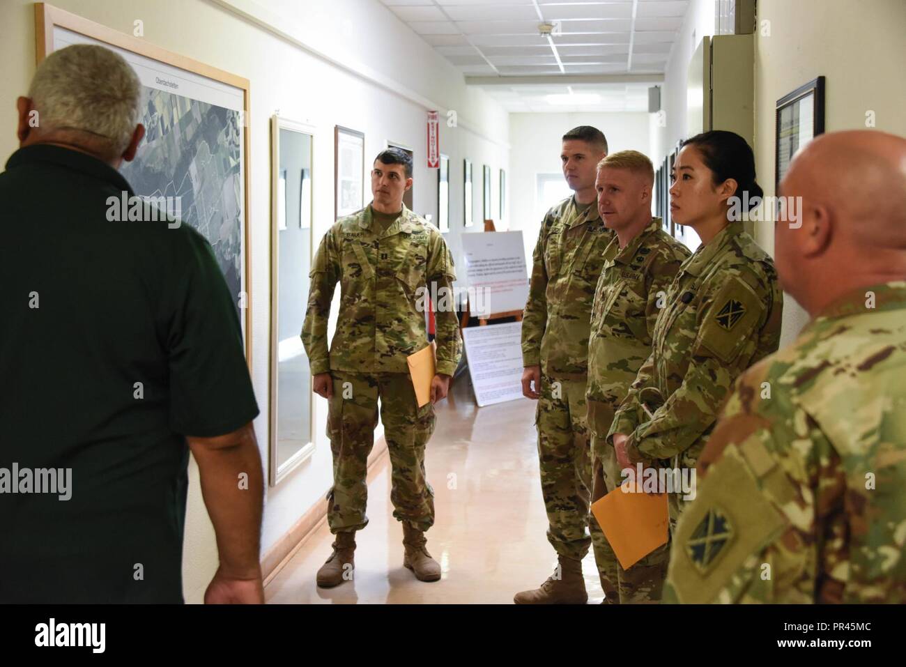 U.S. Soldiers with 10th Army Air and Missile Defense Command (AAMDC ...