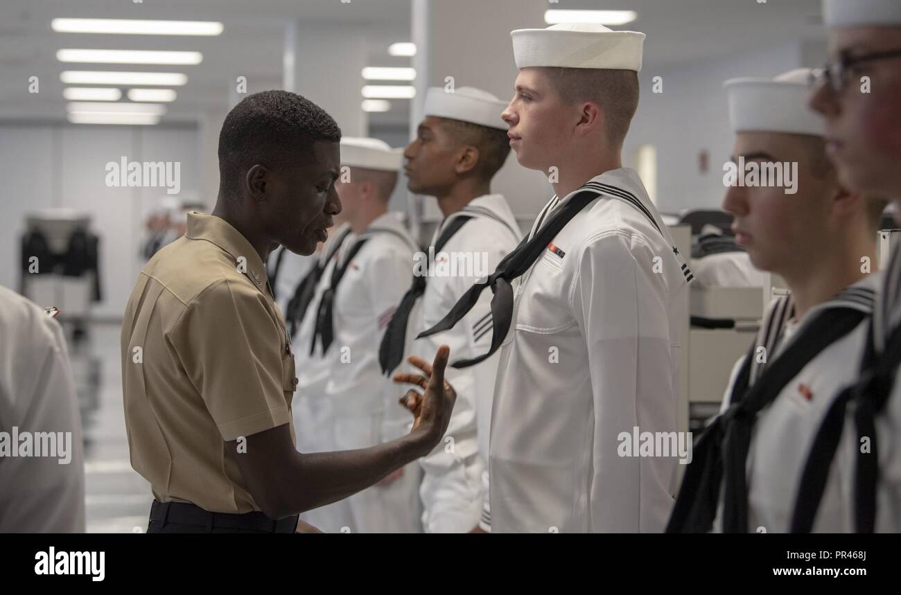 GREAT LAKES, Ill. (Sept. 10, 2018) Electrician's Mate 1st Class Evans ...