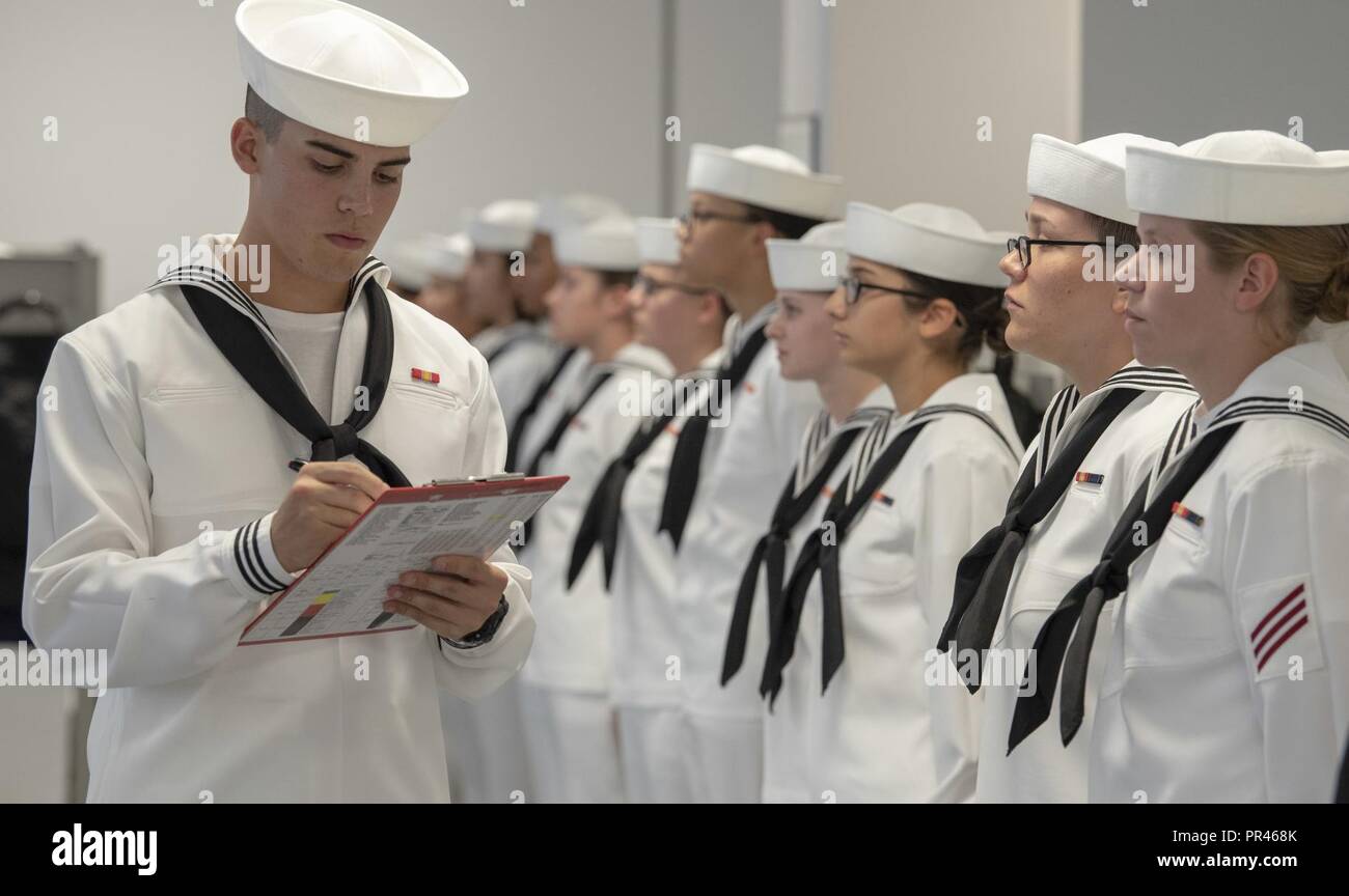 Seaman recruit hi-res stock photography and images - Alamy