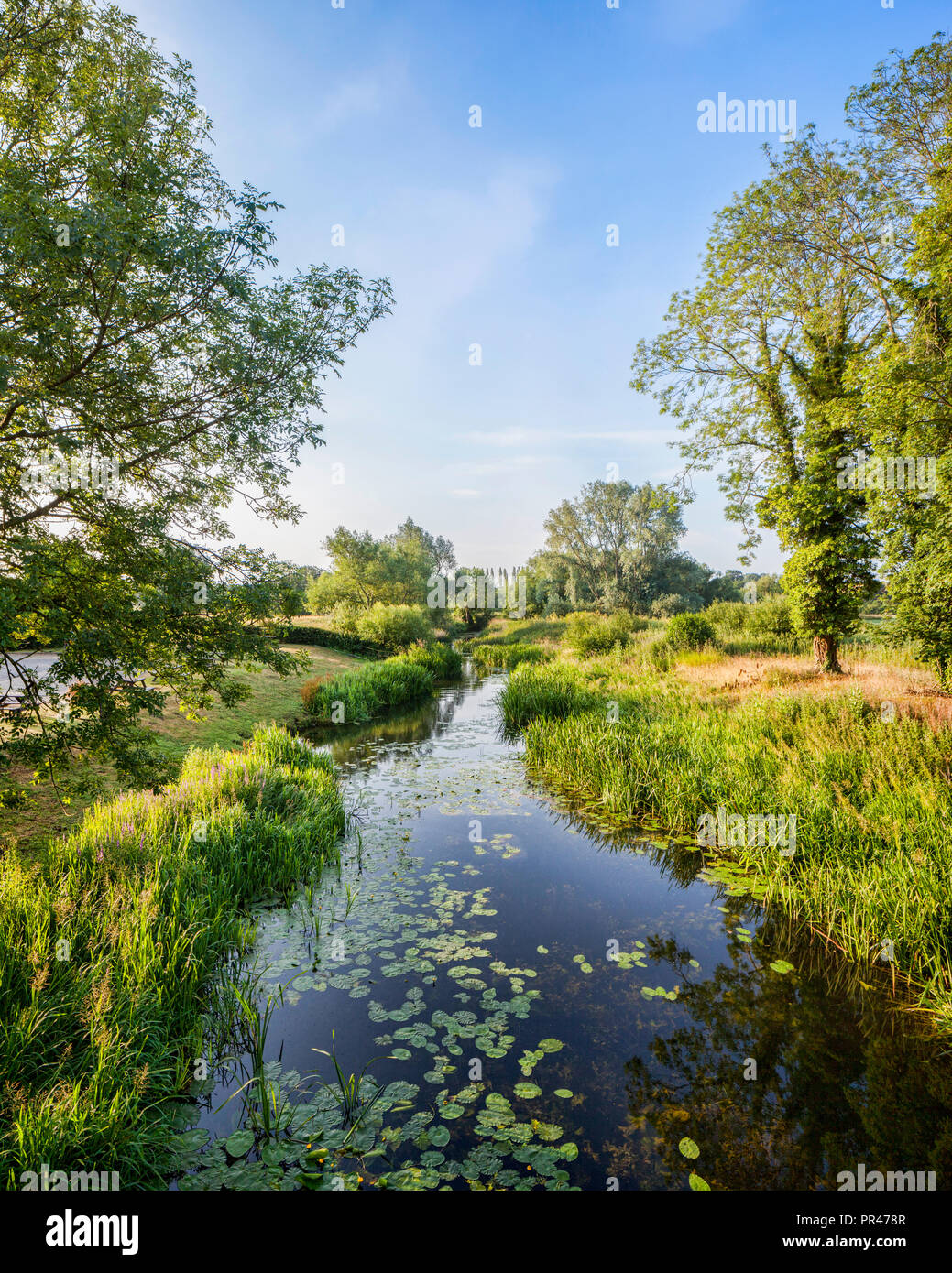 Suffolk england river stour hi-res stock photography and images - Alamy