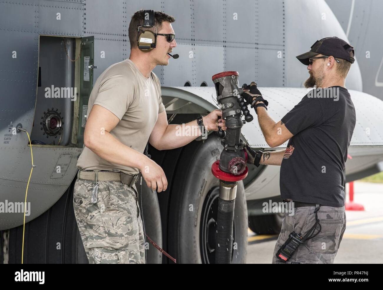 436th aircraft maintenance squadron hi-res stock photography and images ...