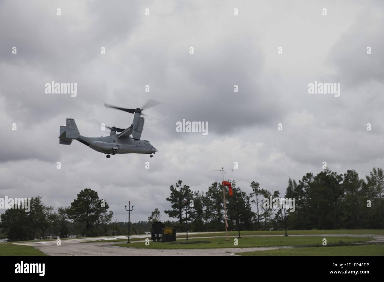 U.S. Marines with Marine Medium Tiltrotor Squadron 774 (VMM-774 ...
